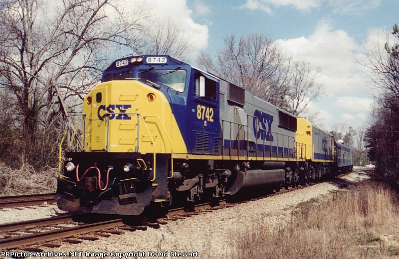 P944/CSX 8742